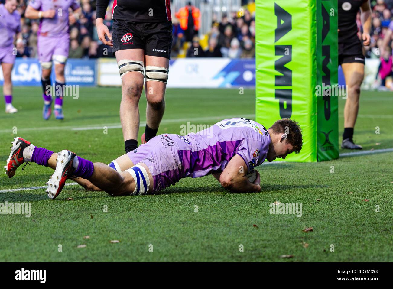 Worcester, England, UK, 6 December 2025. Tim Anstee of Worcester ...