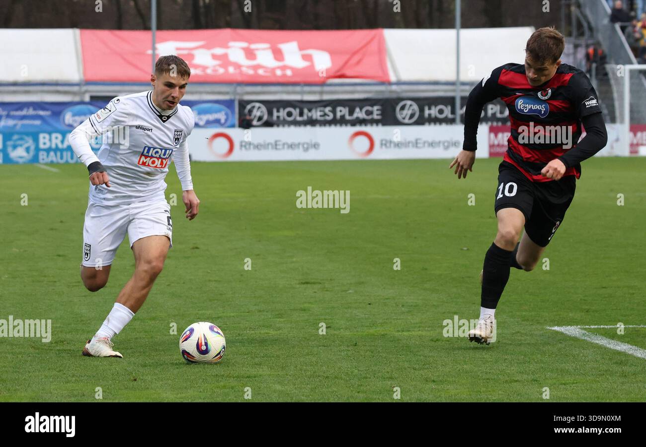 v.l. Max Scholze (SSV 1846 Ulm #28), David Otto (Viktoria Koeln #10 ...