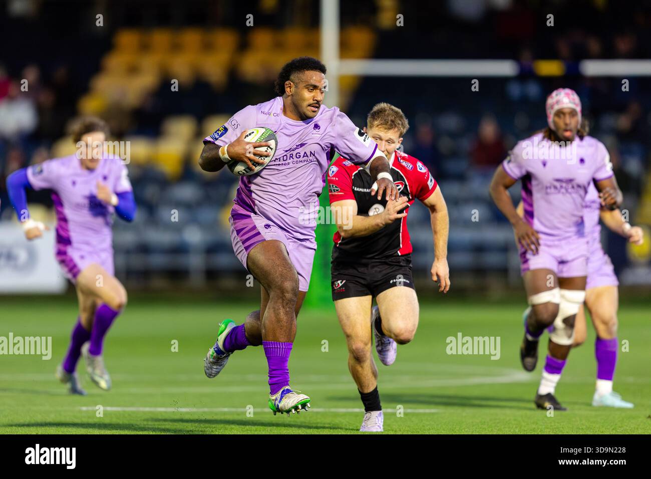 Worcester, England, UK, 6 December 2025. Tim Hoyt of Worcester Warriors ...