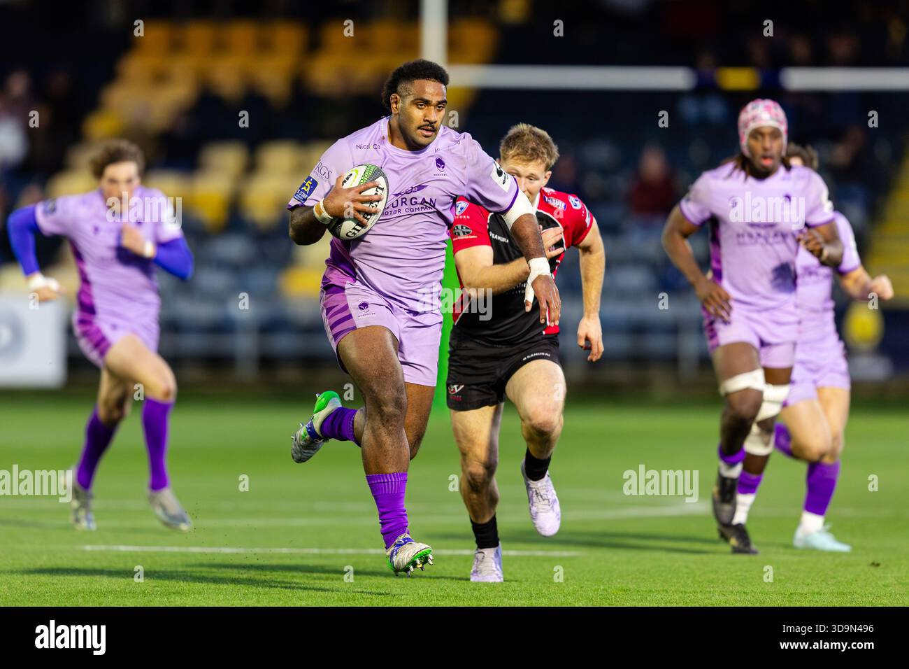Worcester, England, UK, 6 December 2025. Tim Hoyt of Worcester Warriors ...