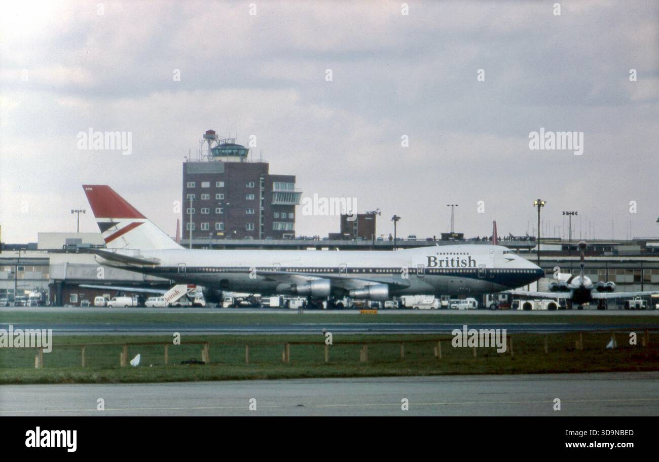 G-AWNM Boeing 747-136 in BOAC / British hybrid livery seen taxiing to ...
