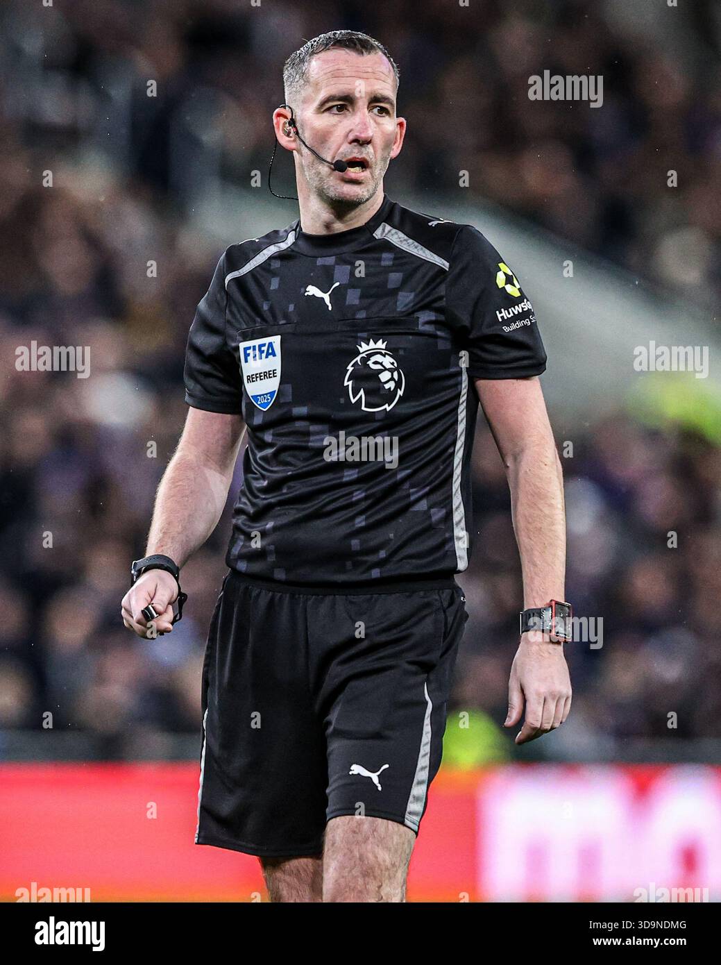 Referee Chris Kavanagh during the Premier League match Everton vs ...