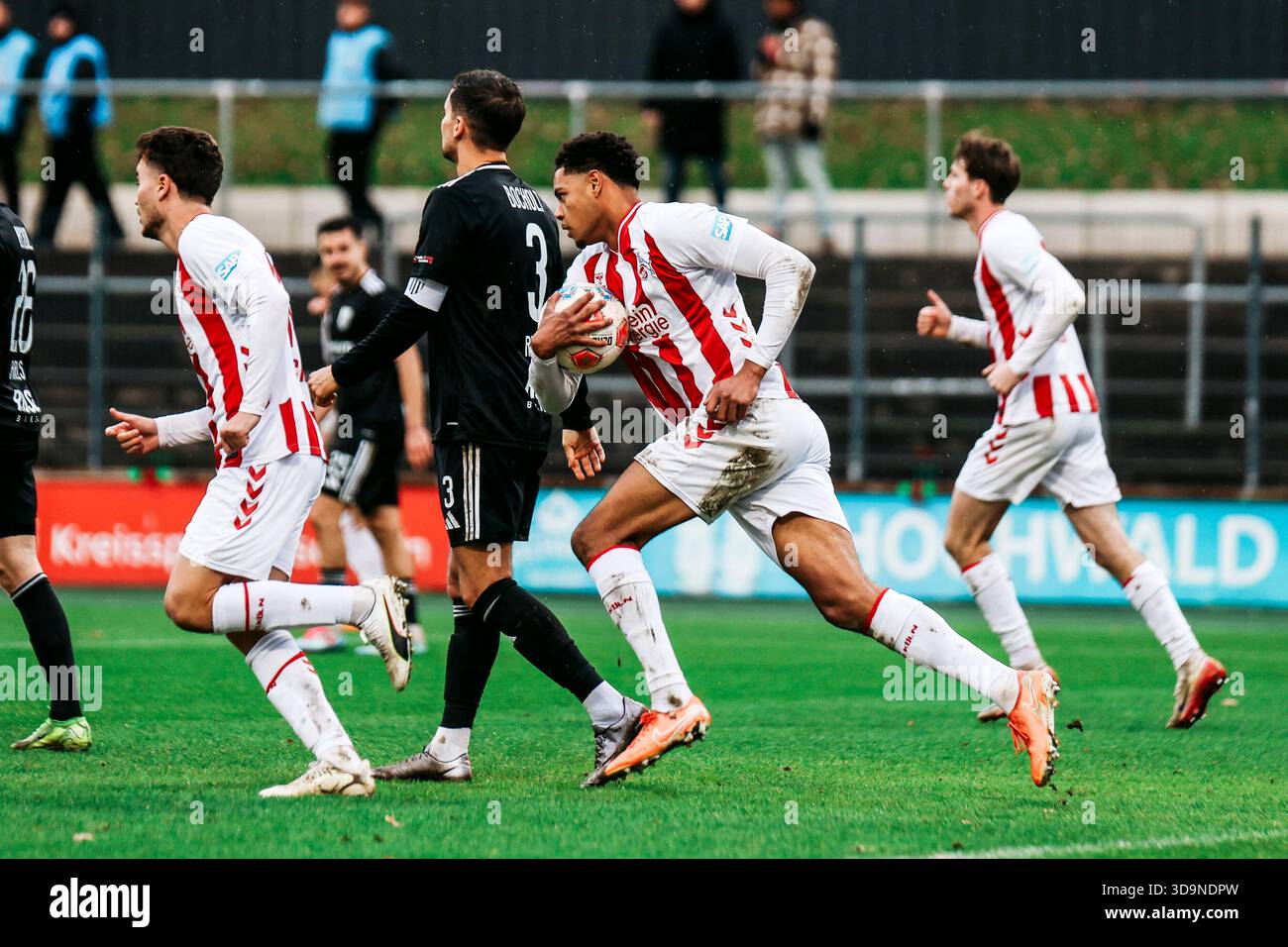 Yannick Mausehund (1.FC Cologne,#) after the 1:1 Regionalliga [regional ...
