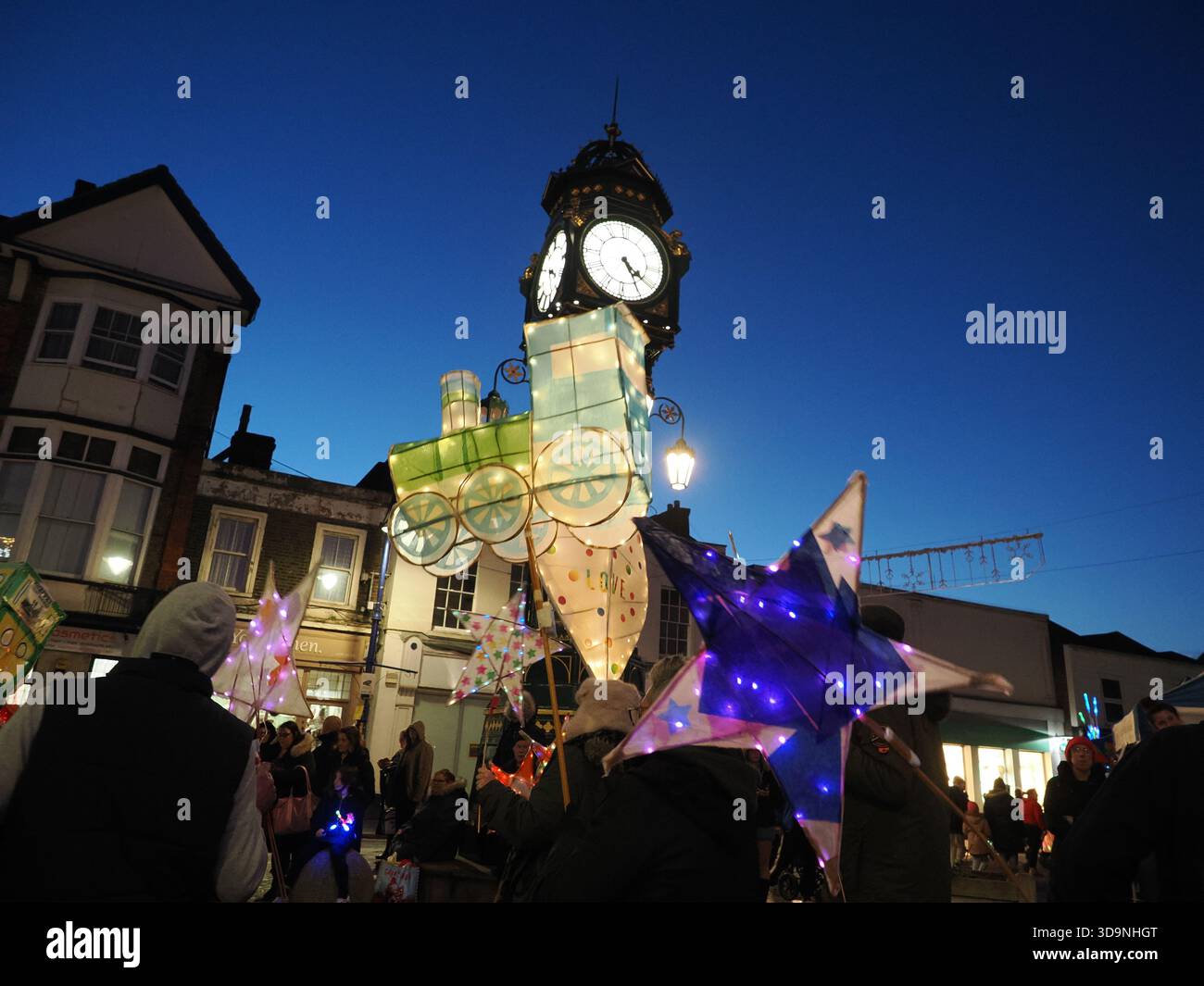 Sheerness, Kent, UK. 6th Dec, 2025. The annual Christmas lantern parade ...