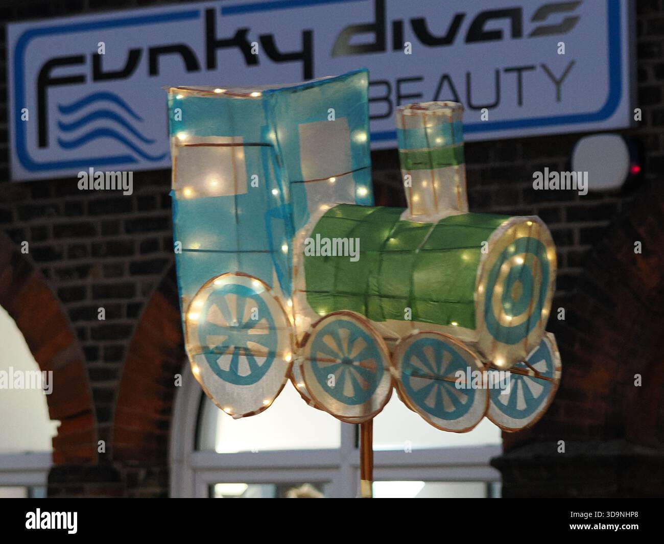 Sheerness, Kent, UK. 6th Dec, 2025. The annual Christmas lantern parade ...