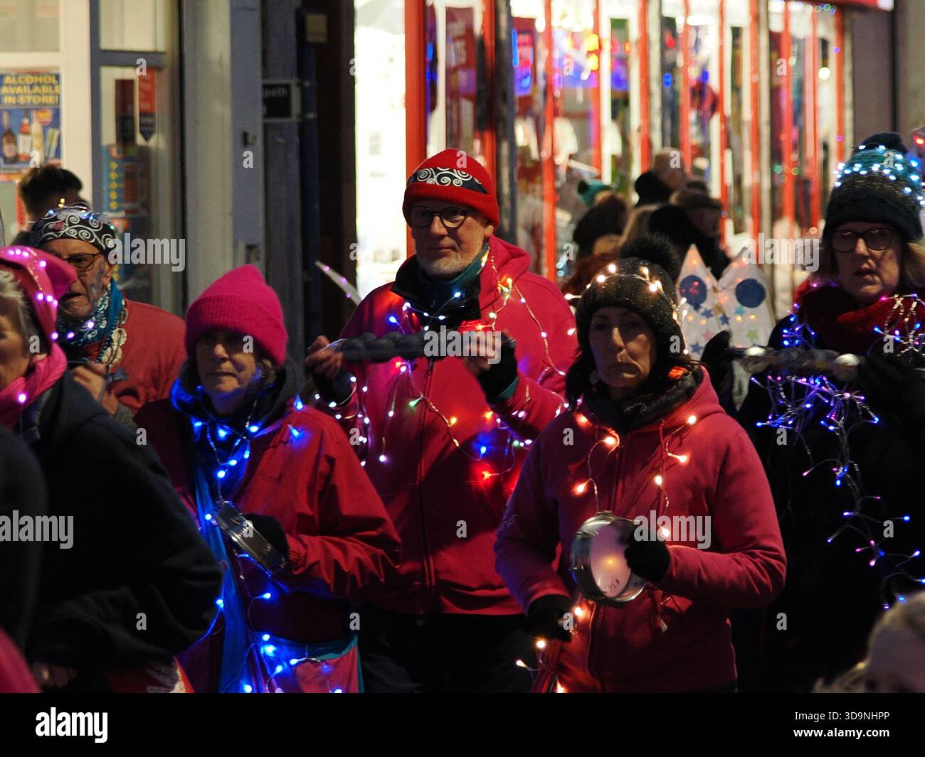 Sheerness, Kent, UK. 6th Dec, 2025. The annual Christmas lantern parade ...