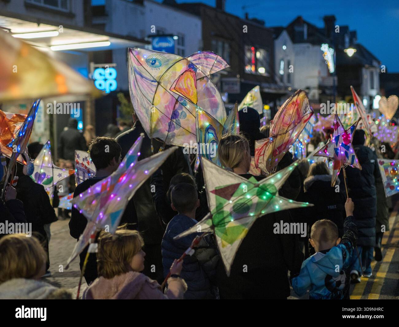 Sheerness, Kent, UK. 6th Dec, 2025. The annual Christmas lantern parade ...