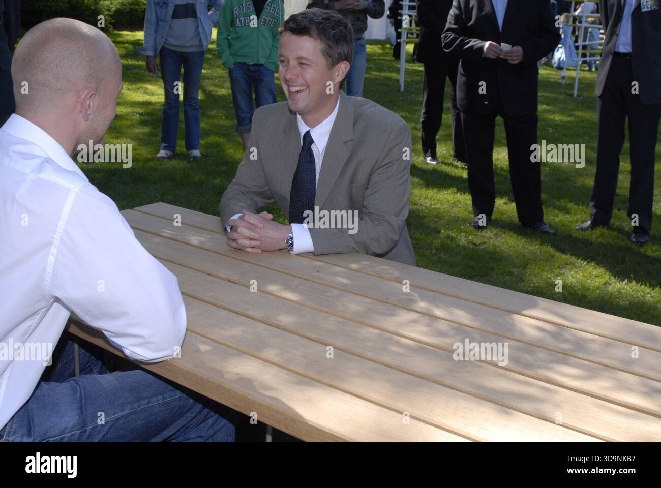 HRH Crown Princes Frederik show The Cabinetmakers Autumn Exibition at ...