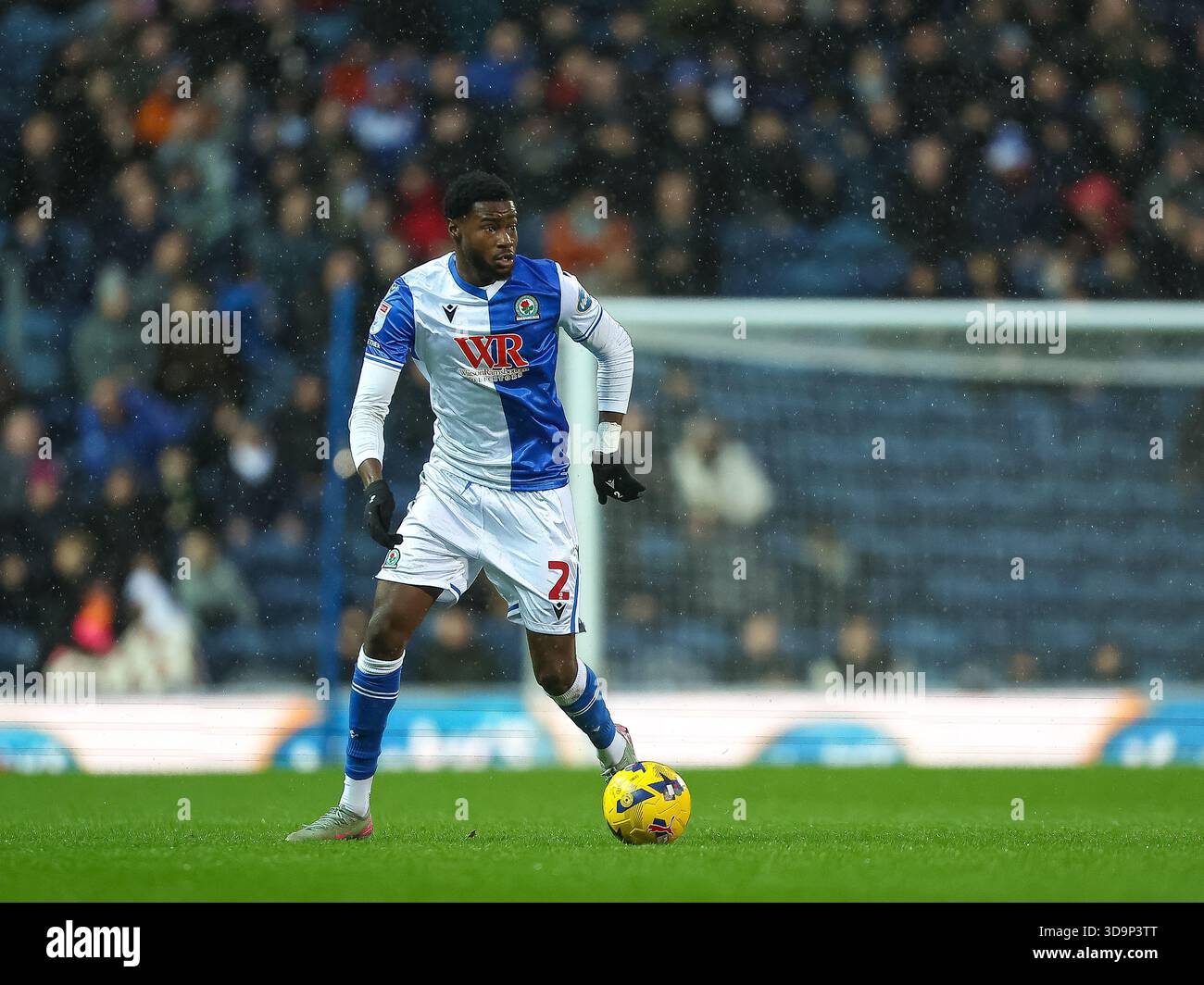 BLACKBURN, ENGLAND - DECEMBER 6: Ryan Alebiosu of Blackburn Rovers ...