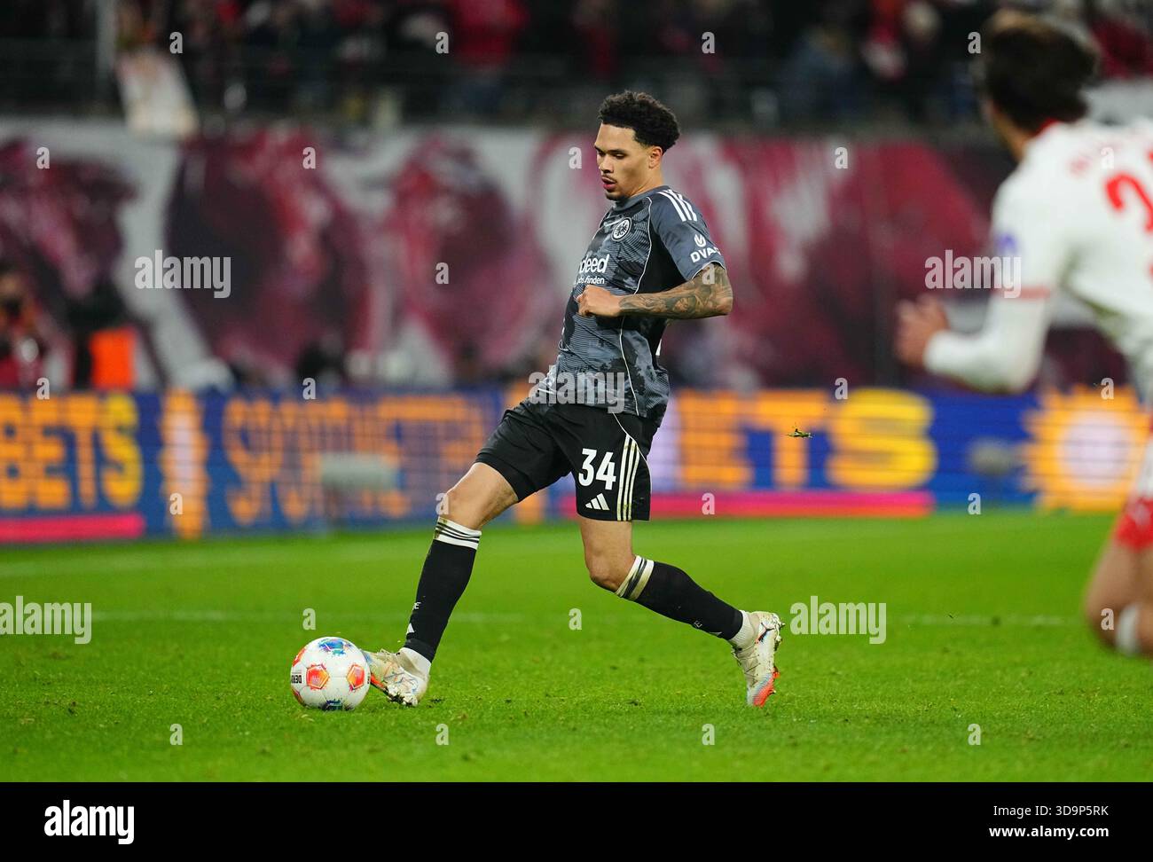 December 06 2025: Nnamdi Collins of Eintracht Frankfurt controls the ...