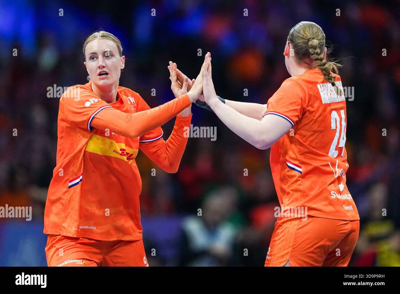 ROTTERDAM, NETHERLANDS - DECEMBER 6: Kelly Dulfer of the Netherlands ...