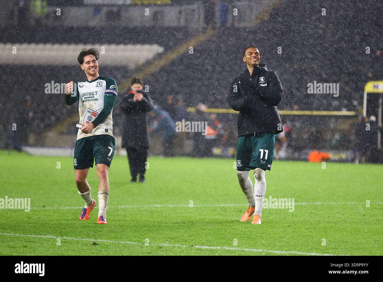 MKM Stadium, Hull, England - 5th December 2025 Morgan Whittaker (11 ...