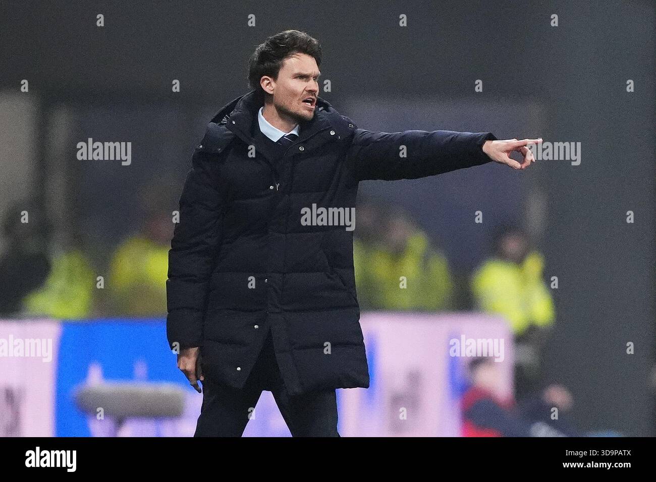 Rangers manager Danny Rohl gestures on the touchline during the William ...