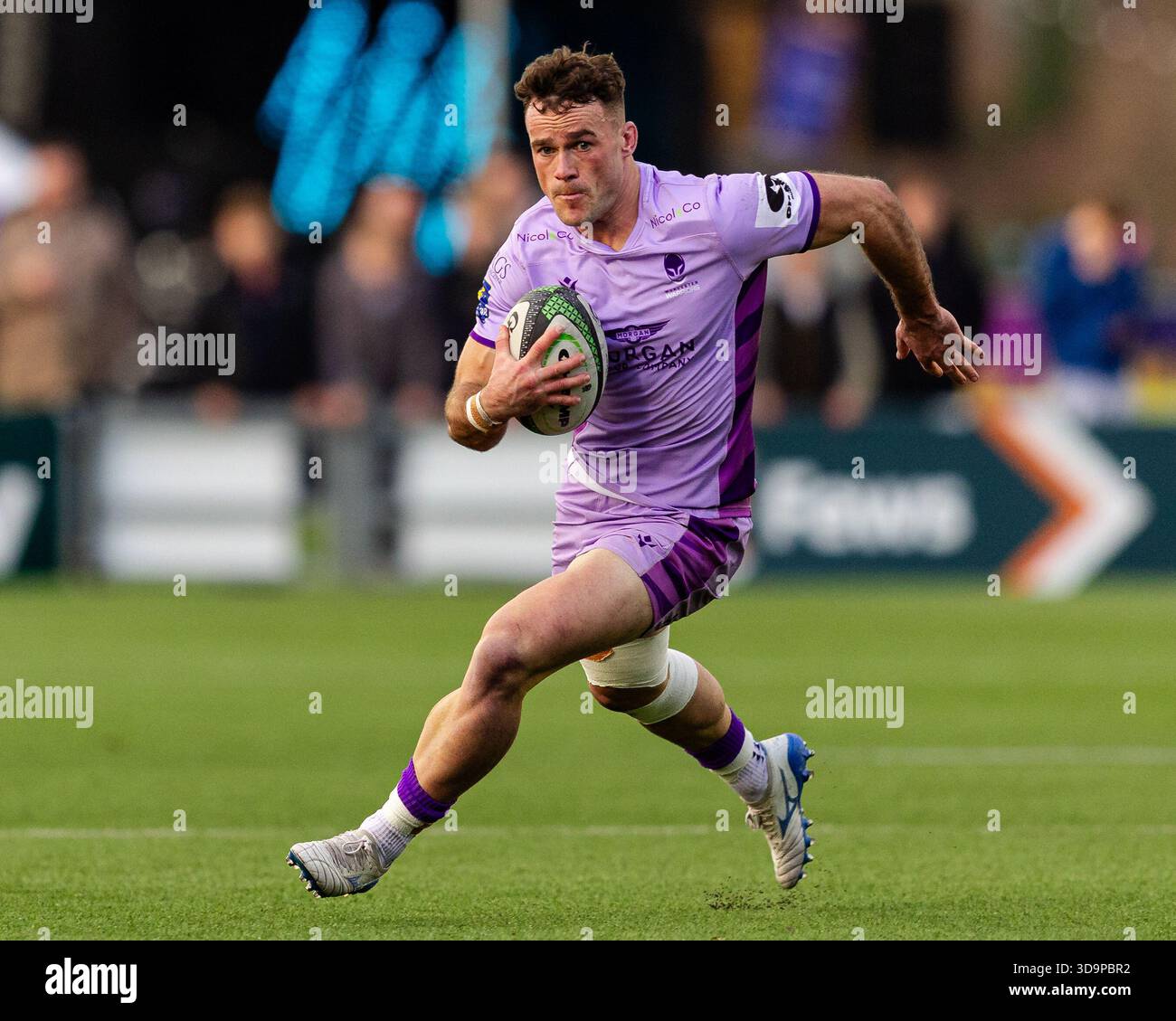 Worcester, England, UK, 6 December 2025. Will Trewin of Worcester ...