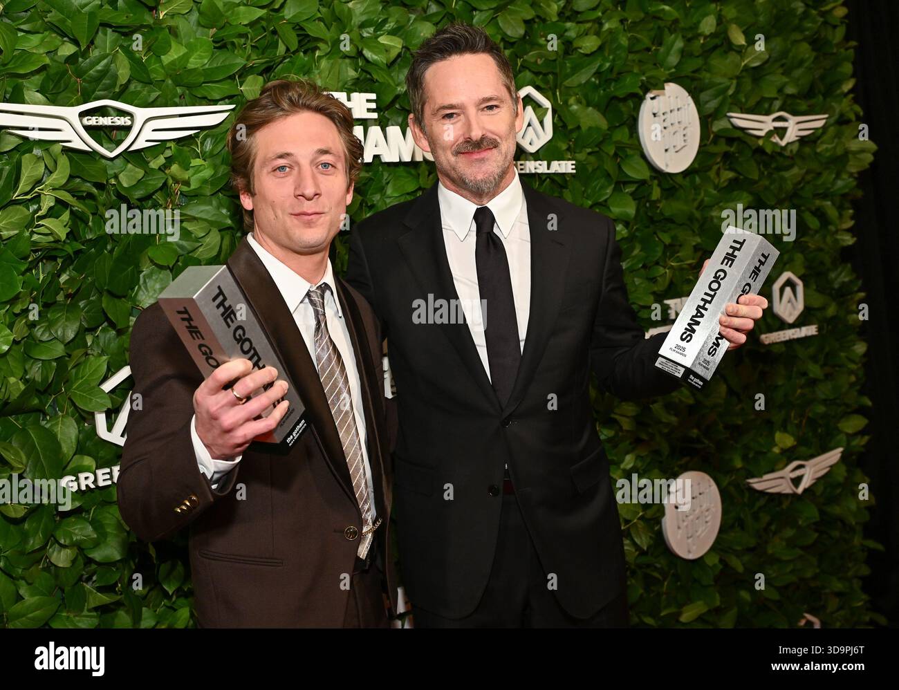 Jeremy Allen White, left, and Scott Cooper pose with cultural icon ...
