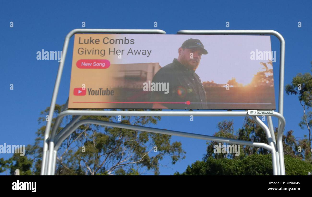 Los Angeles, California, USA 5th December 2025 Luke Combs Giving Her ...