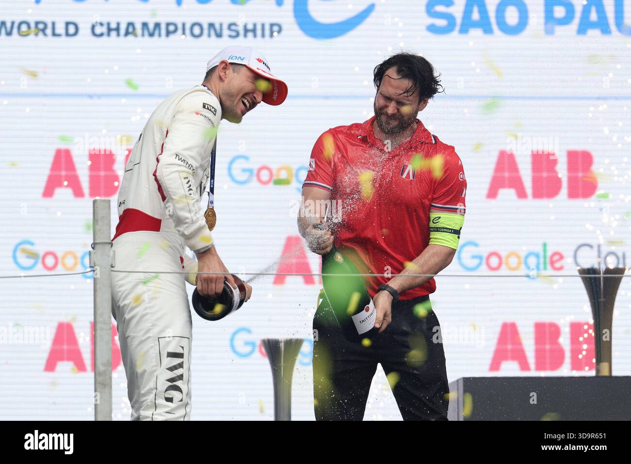 SAO PAULO, BRAZIL - DECEMBER 06: Jake Dennis and Sean McGill of ...