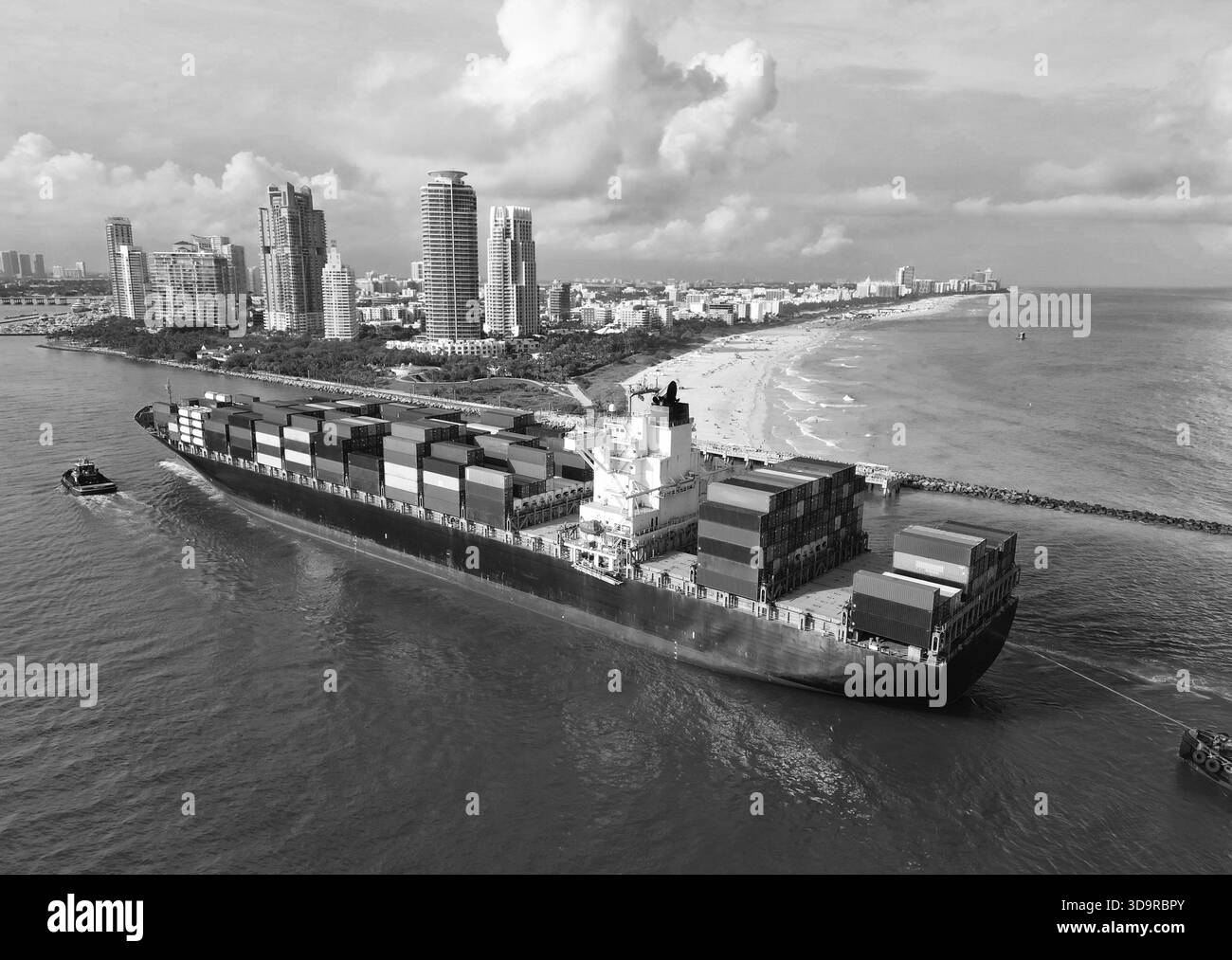 Port of miami aerial Black and White Stock Photos & Images - Alamy