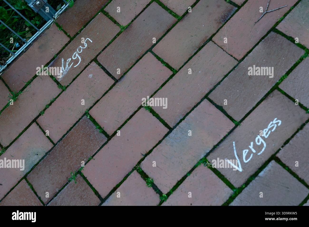 Faint chalk marks hi-res stock photography and images - Alamy