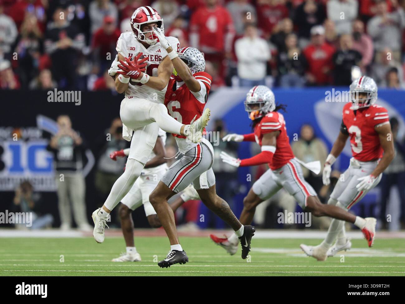 Indiana wide receiver Charlie Becker (80) makes a 10-yard catch ...