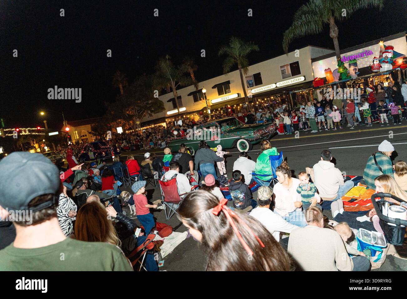 December 6, 2025, Encinitas, California, USA: People watch the 2025 ...