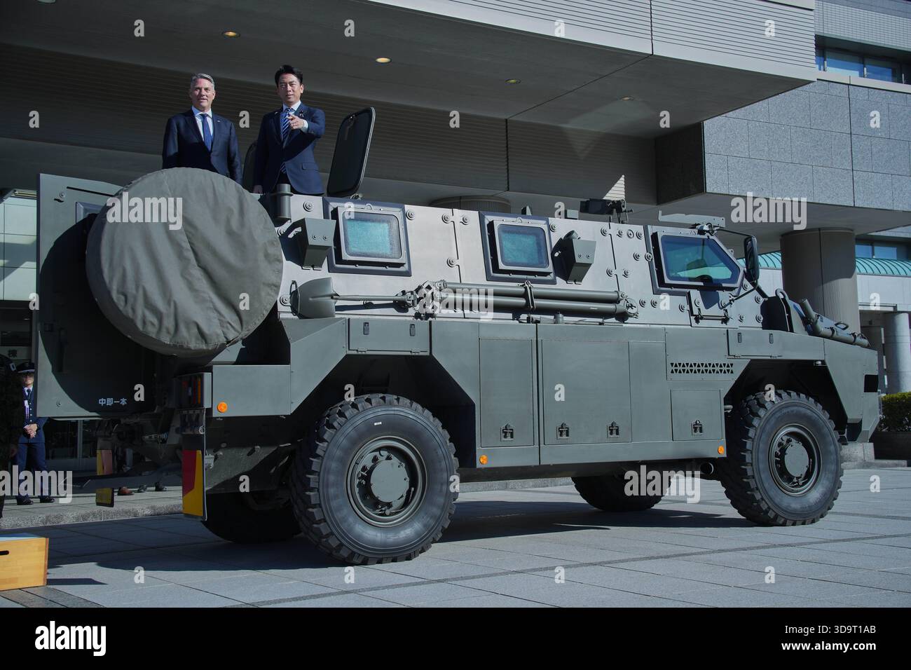 Japanese Minister of Defense Shinjiro Koizumi, right, and Australian ...