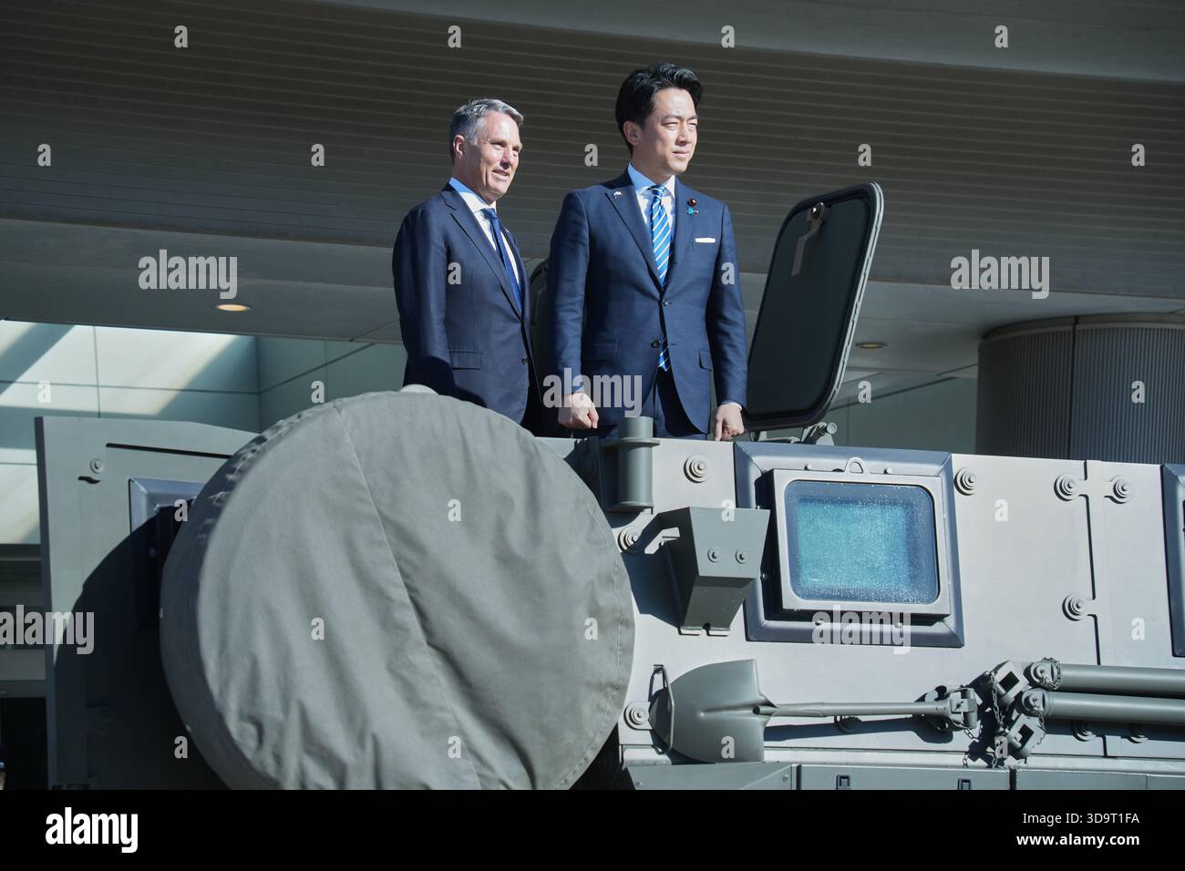 Japanese Minister of Defense Shinjiro Koizumi, right, and Australian ...