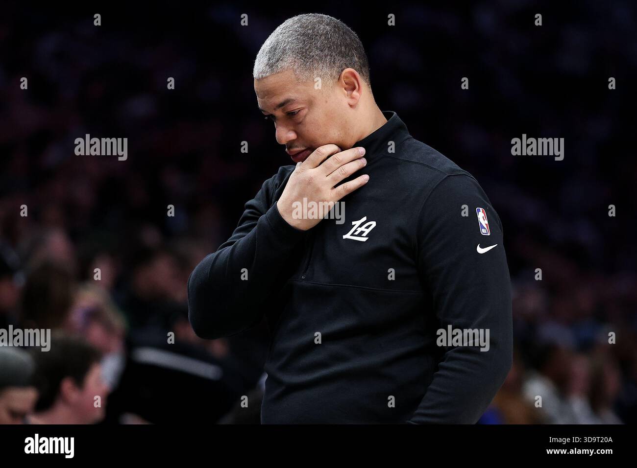 Los Angeles Clippers head coach Tyronn Lue looks on during the second ...