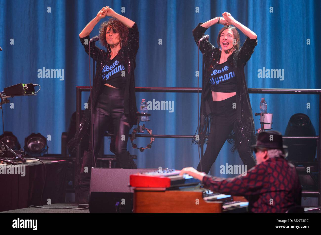 Jade MacRae and Danielle De Andrea perform with Joe Bonamassa in ...