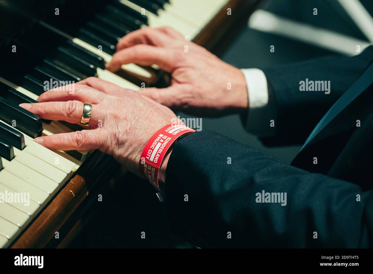 Record attempt sunday 7 december 2025 hi-res stock photography and ...