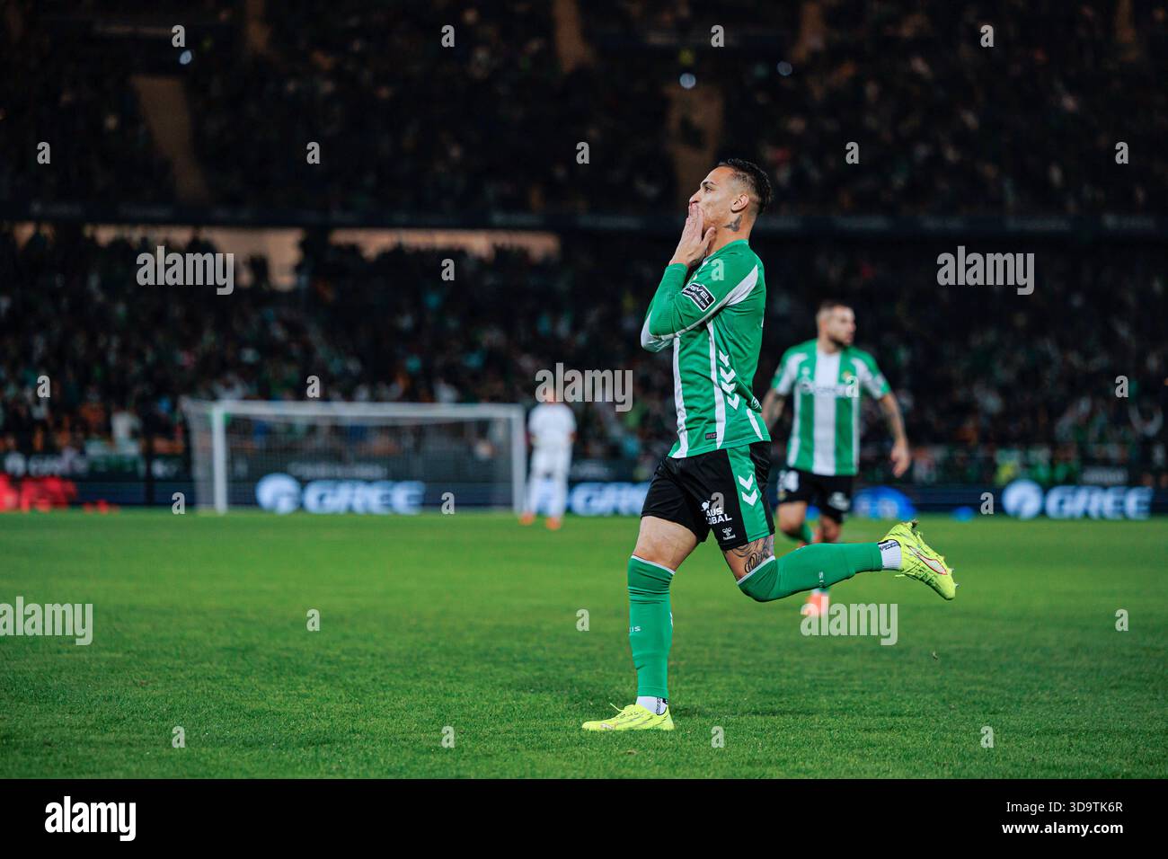 Antony Matheus dos Santos (Real Betis Balompie) seen in action during ...