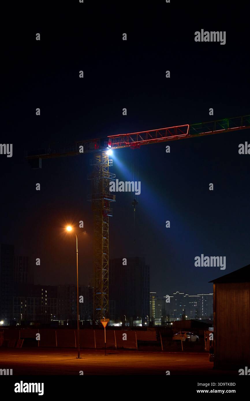 Night construction work hi-res stock photography and images - Alamy