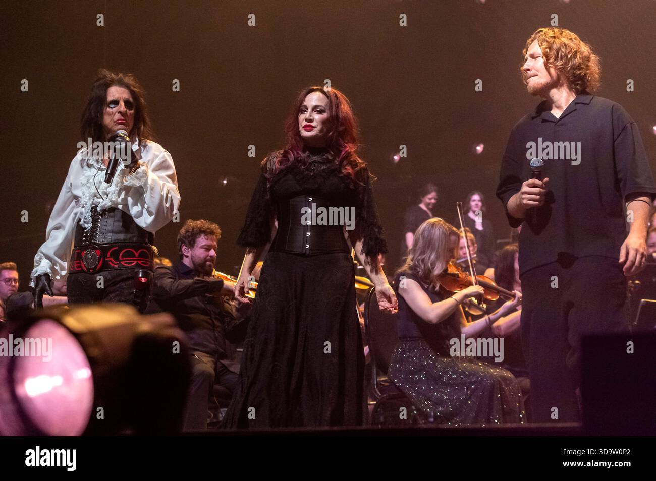 Alice Cooper, Alexandra Arrieche und Michael Schulte live bei der 40 ...
