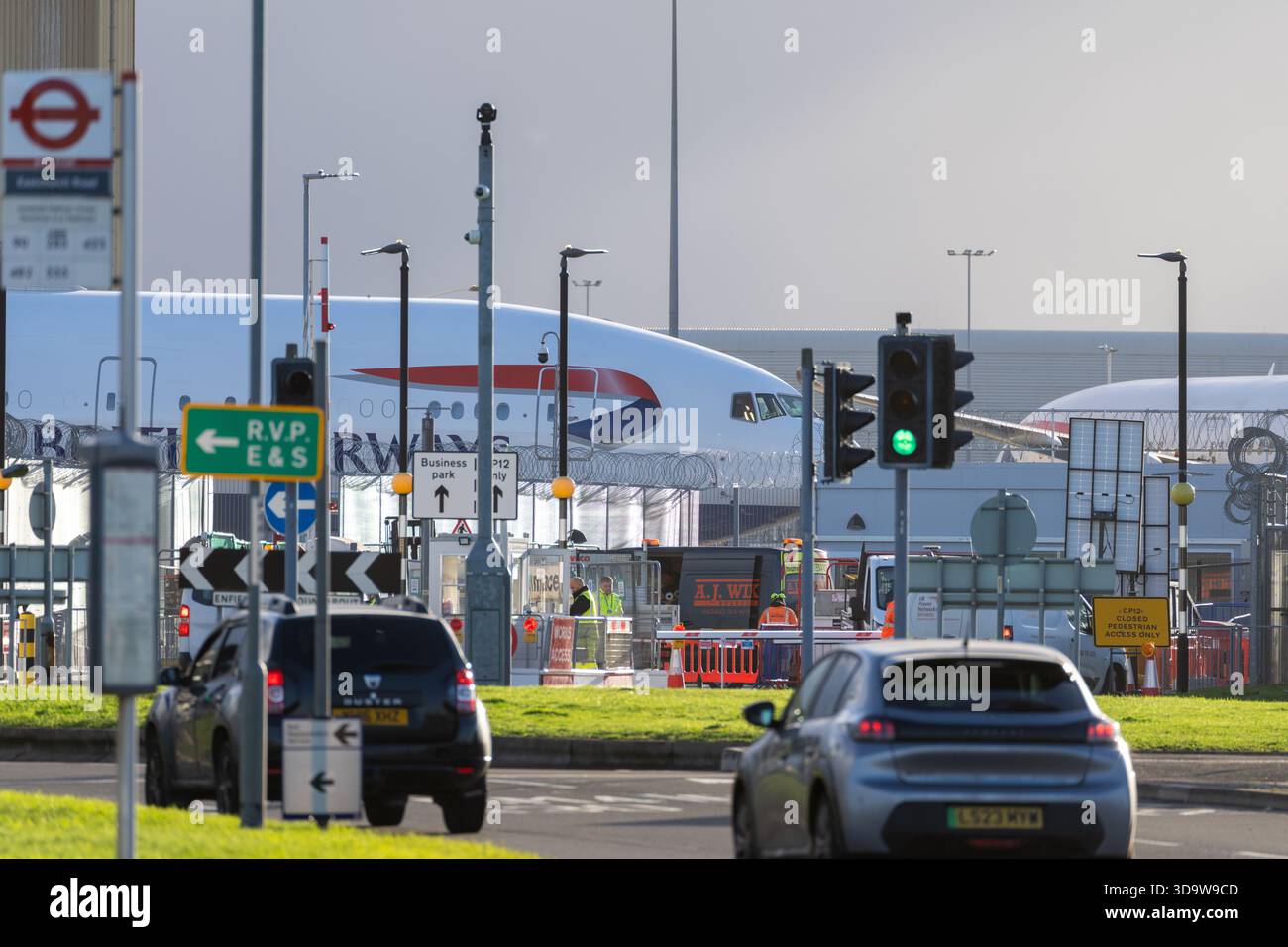 Airliner and traffic lights hi-res stock photography and images - Alamy