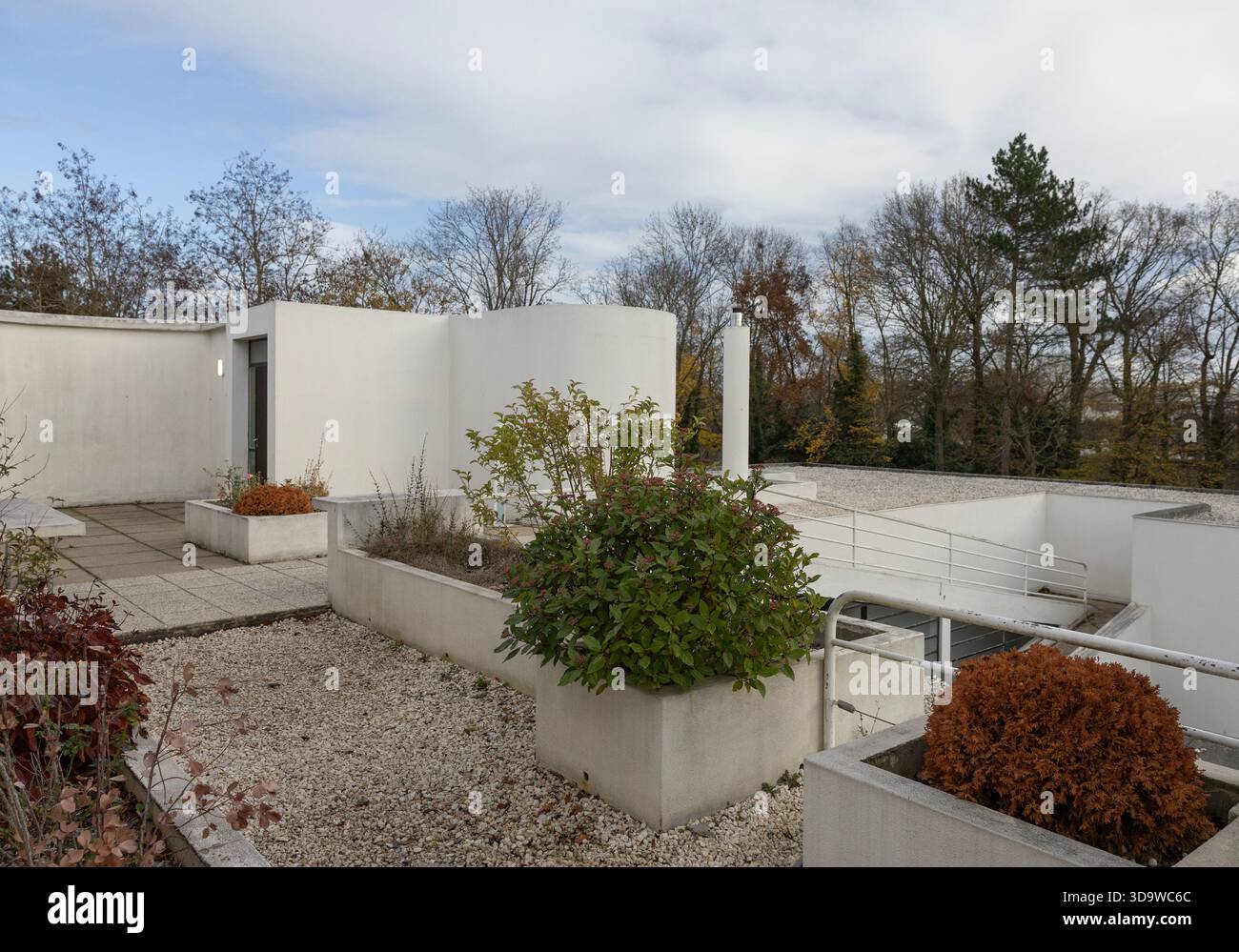 Villa savoye roof hi-res stock photography and images - Alamy