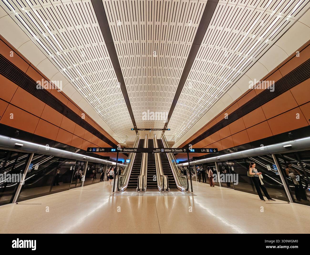 Town hall station sydney hi-res stock photography and images - Alamy