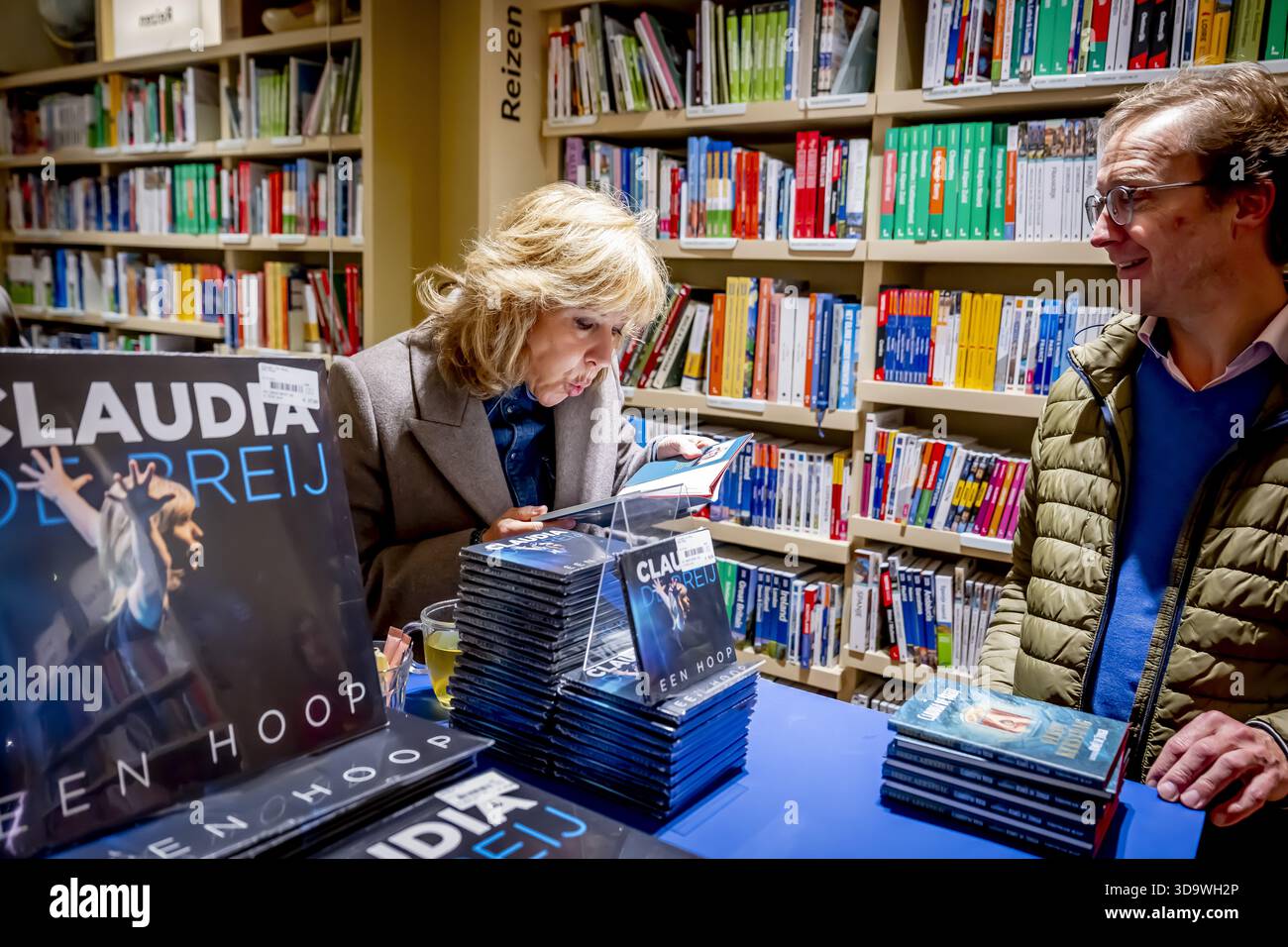THE HAGUE - Meet Claudia de Breij at Paagman. She'll be there to sign ...