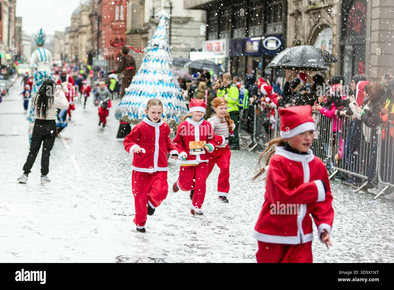 December 7, 2025, Liverpool, United Kingdom: The Liverpool Santa Dash ...