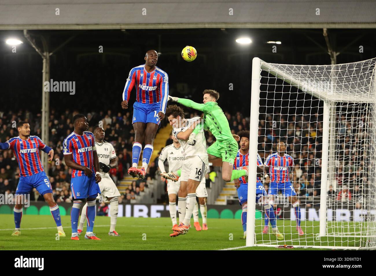 7th December 2025; Craven Cottage, Fulham, London, England; Premier ...