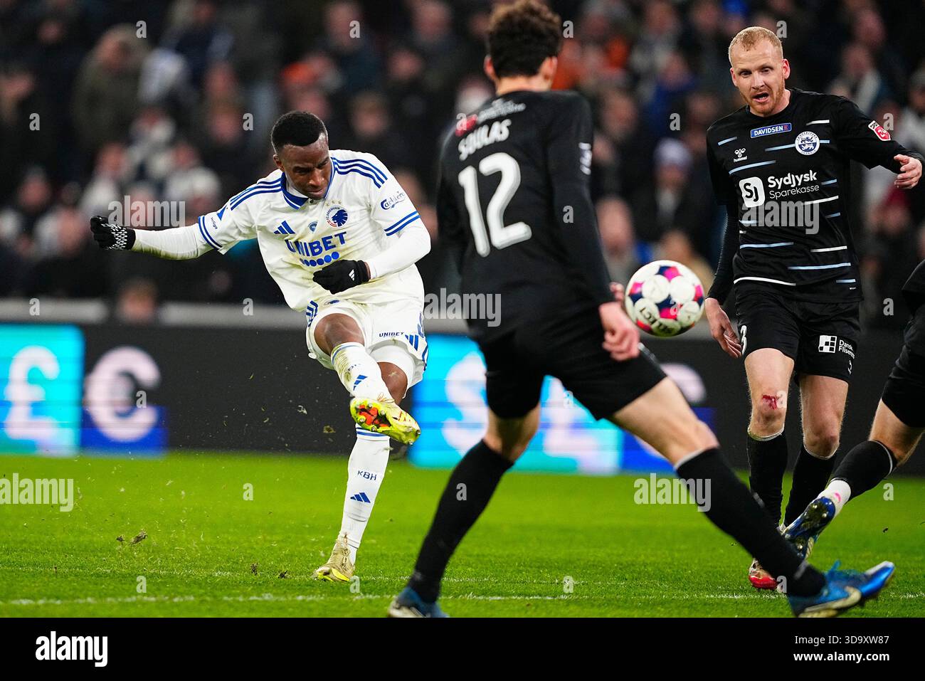 3F Superliga-kampen mellem FC Koebenhavn og Soenderjyske i Parken ...