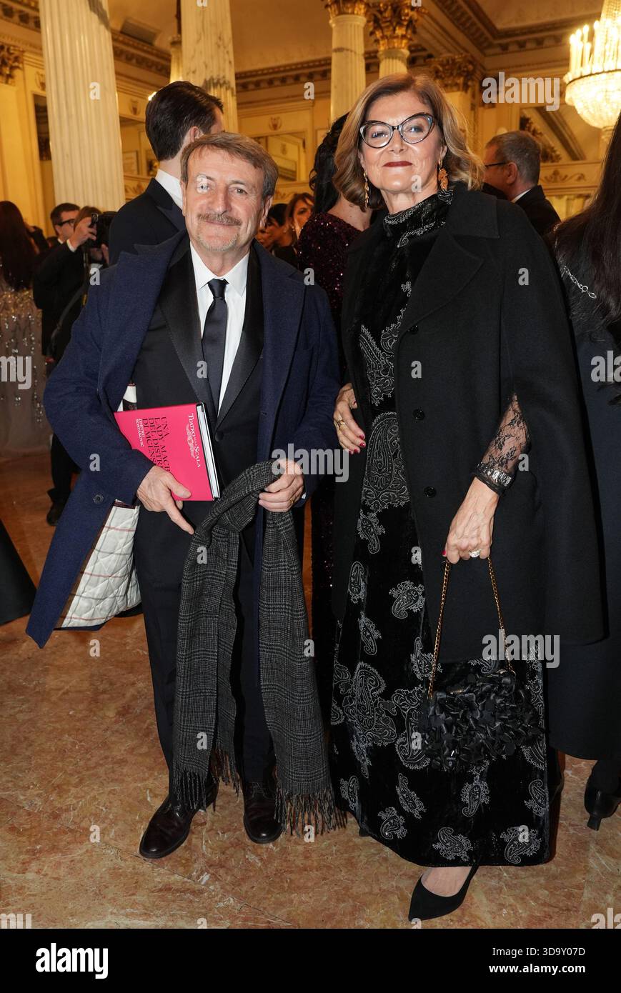 Giacomo Poretti e Daniela Cristofori alla Prima del Teatro alla Scala ...