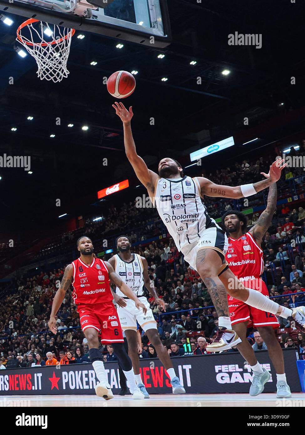 DeVante' Jones (Dolomiti Energia Trentino) during EA7 Emporio Armani ...