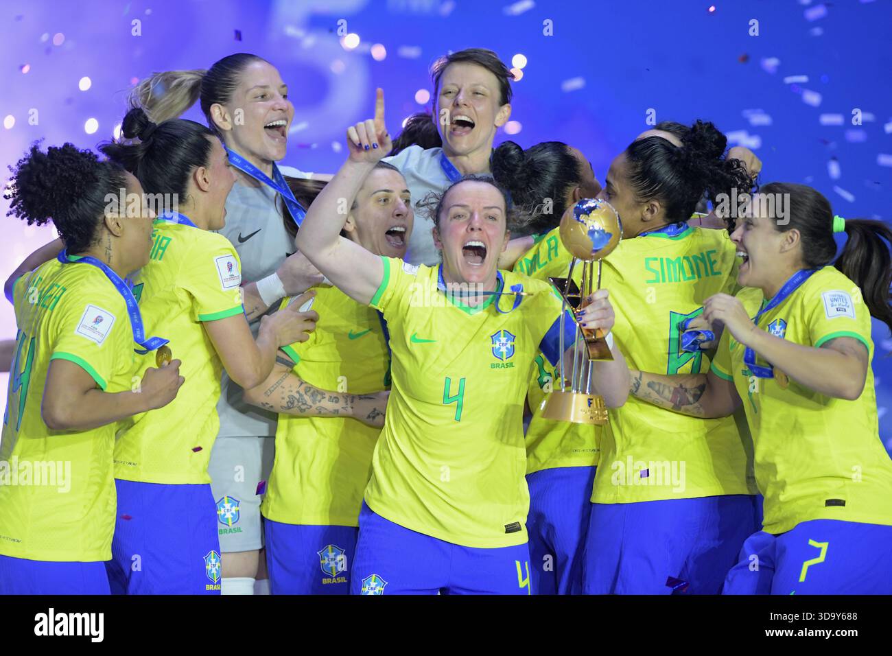 Brazil Women Futsal team celebrate with the World Cup trophy after ...