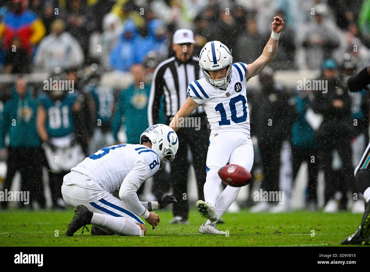 Indianapolis Colts kicker Blake Grupe (10) kicks a field goal from the ...
