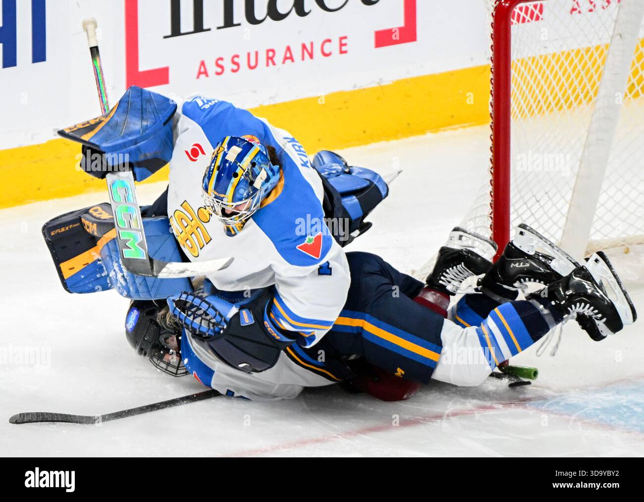 Toronto Sceptres goaltender Raygan Kirk (1) is upended by Sceptres ...