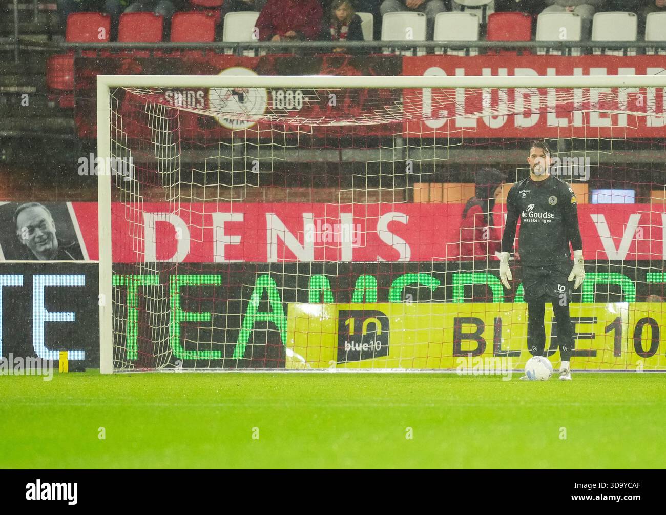 Rotterdam - Goalkeeper Joel Drommel of Sparta Rotterdam during the ...
