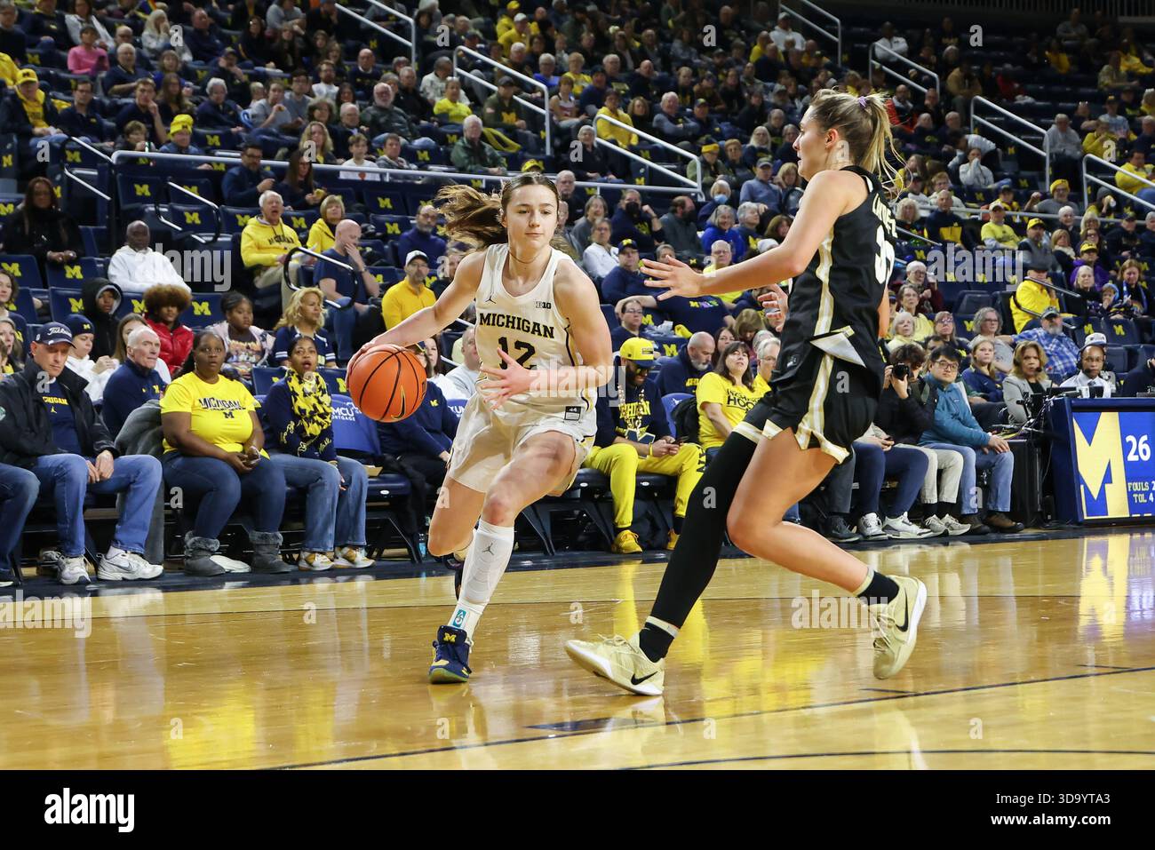 ANN ARBOR, MI - DECEMBER 07: Michigan Wolverines guard Syla Swords (12 ...
