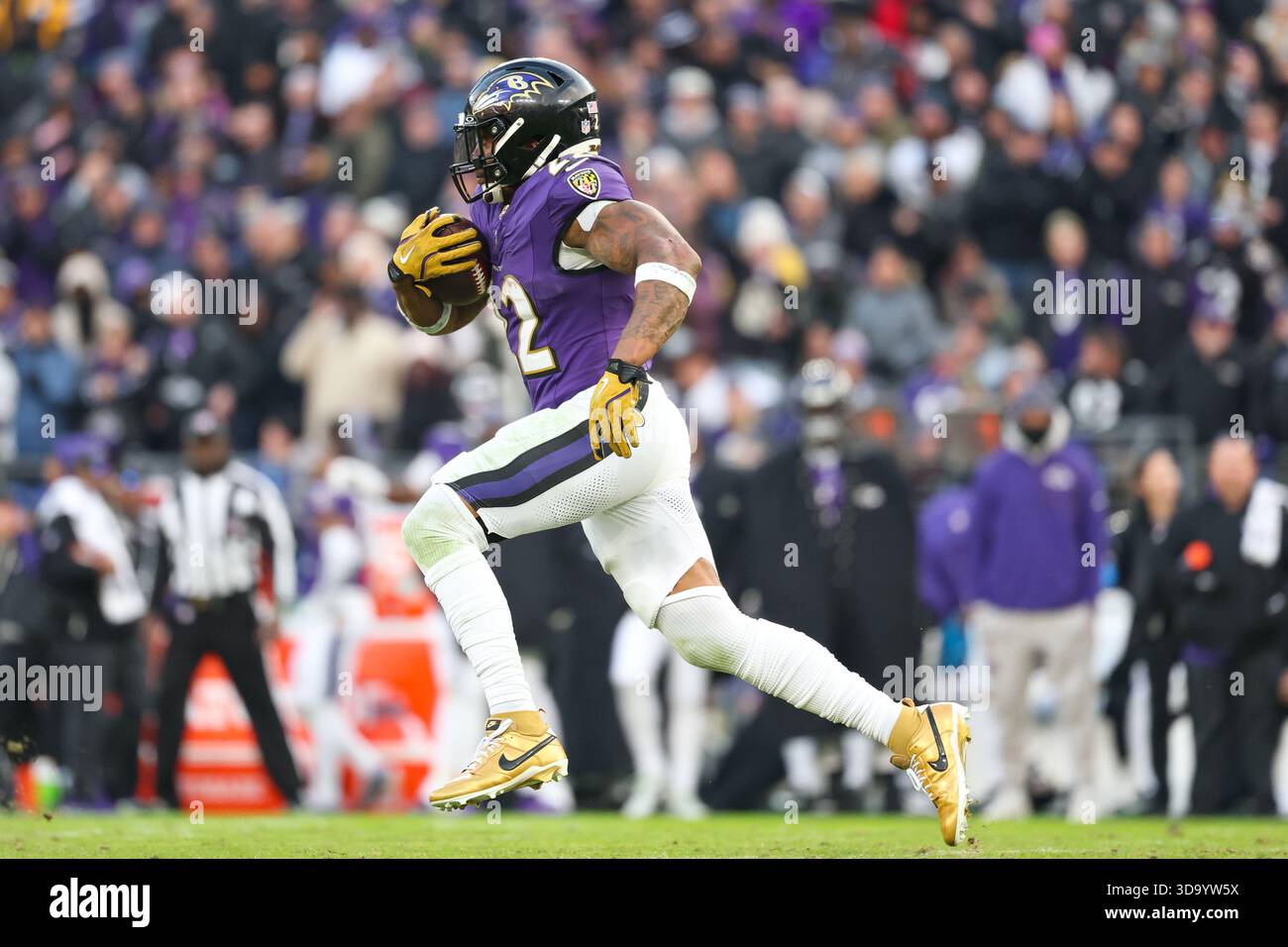 Baltimore Ravens running back Derrick Henry (22) runs the ball during ...