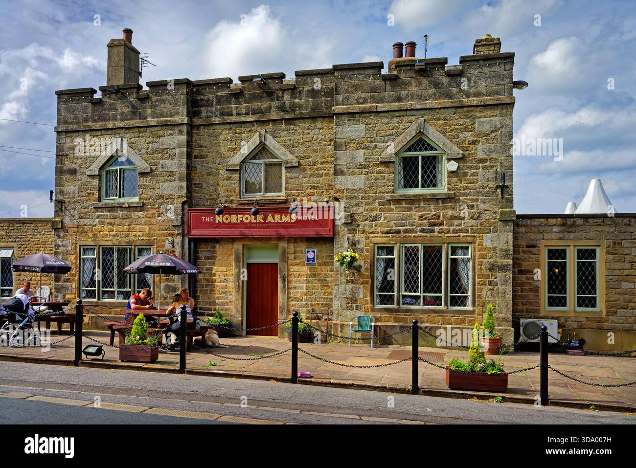 Inn arm hi-res stock photography and images - Alamy