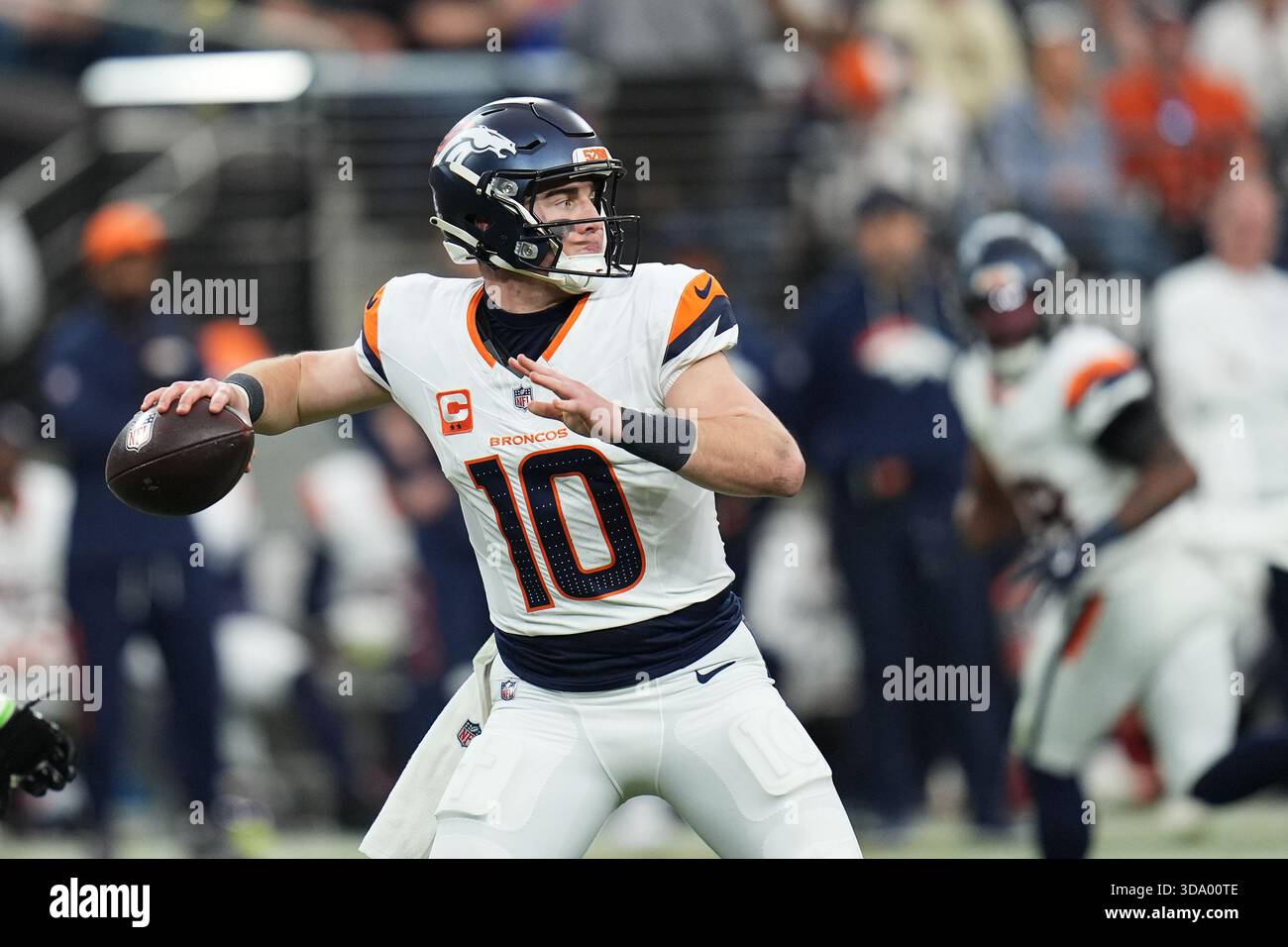Denver Broncos quarterback Bo Nix (10) passes against the Las Vegas ...